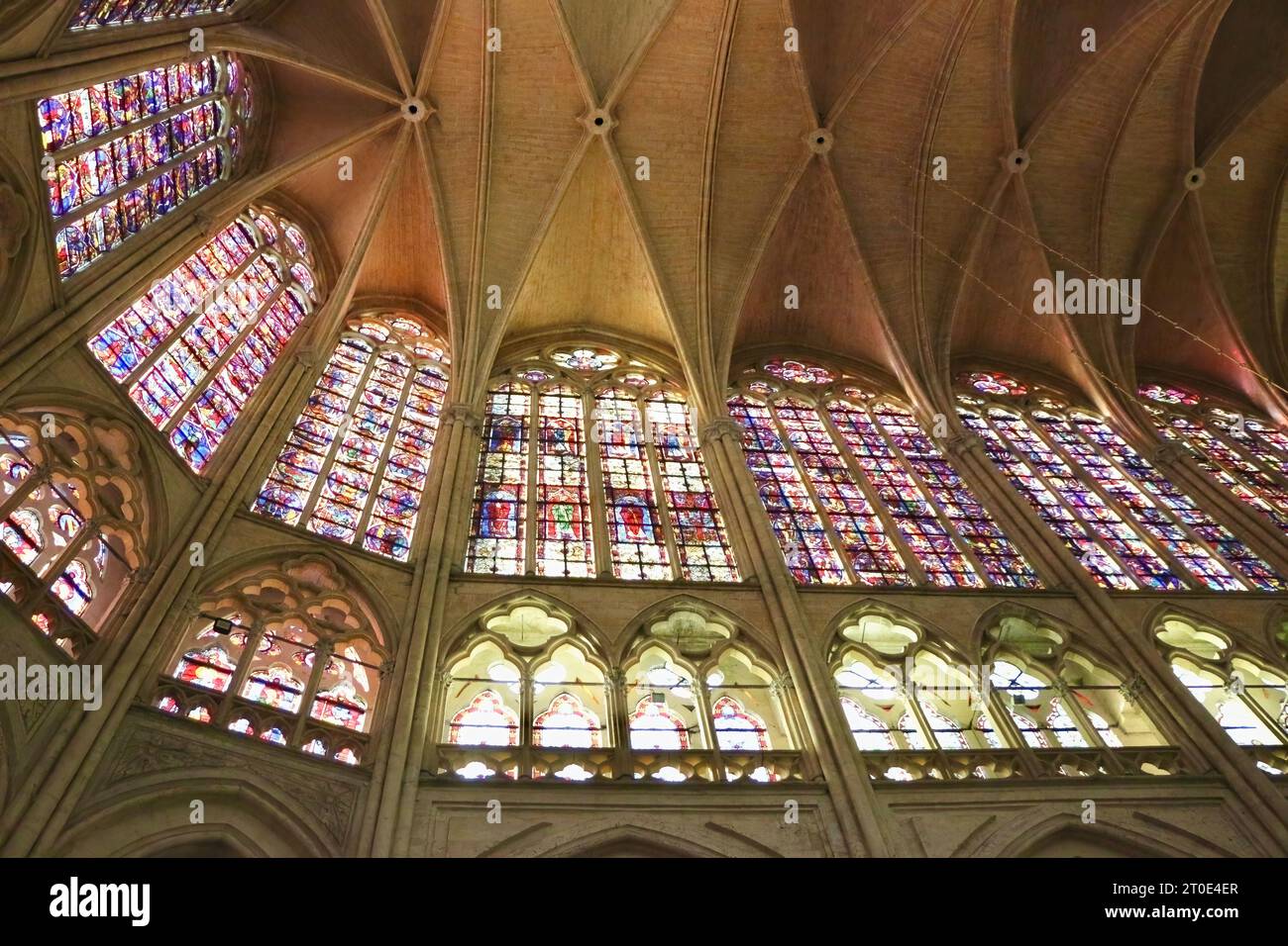 Stained glass of the choir 13th-century windows Cathédrale Saint-Gatien ...