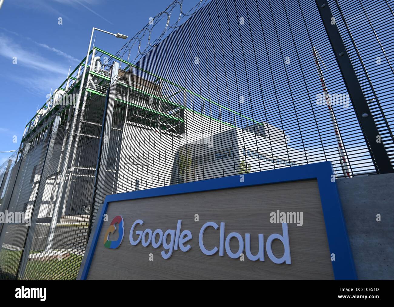 Hanau, Germany. 06th Oct, 2023. The new Google Cloud data center in the Wolfgang industrial park ...