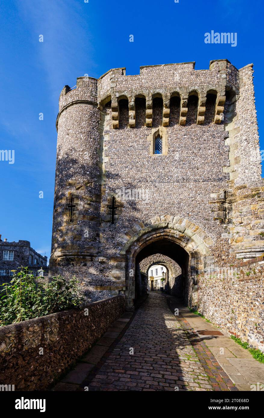 Barbican gate tower hi-res stock photography and images - Alamy