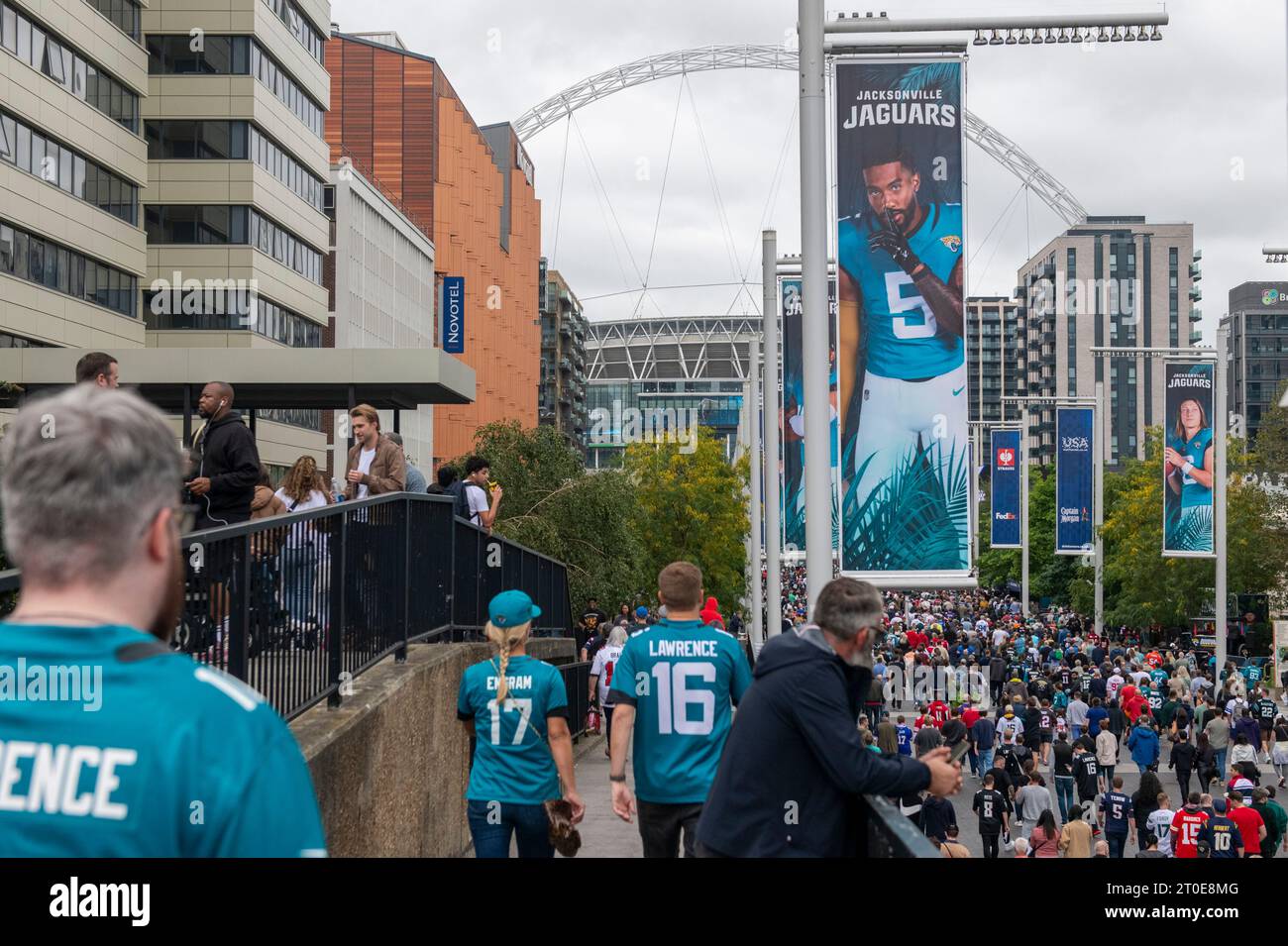 Stadium crowd football american hi-res stock photography and images - Alamy