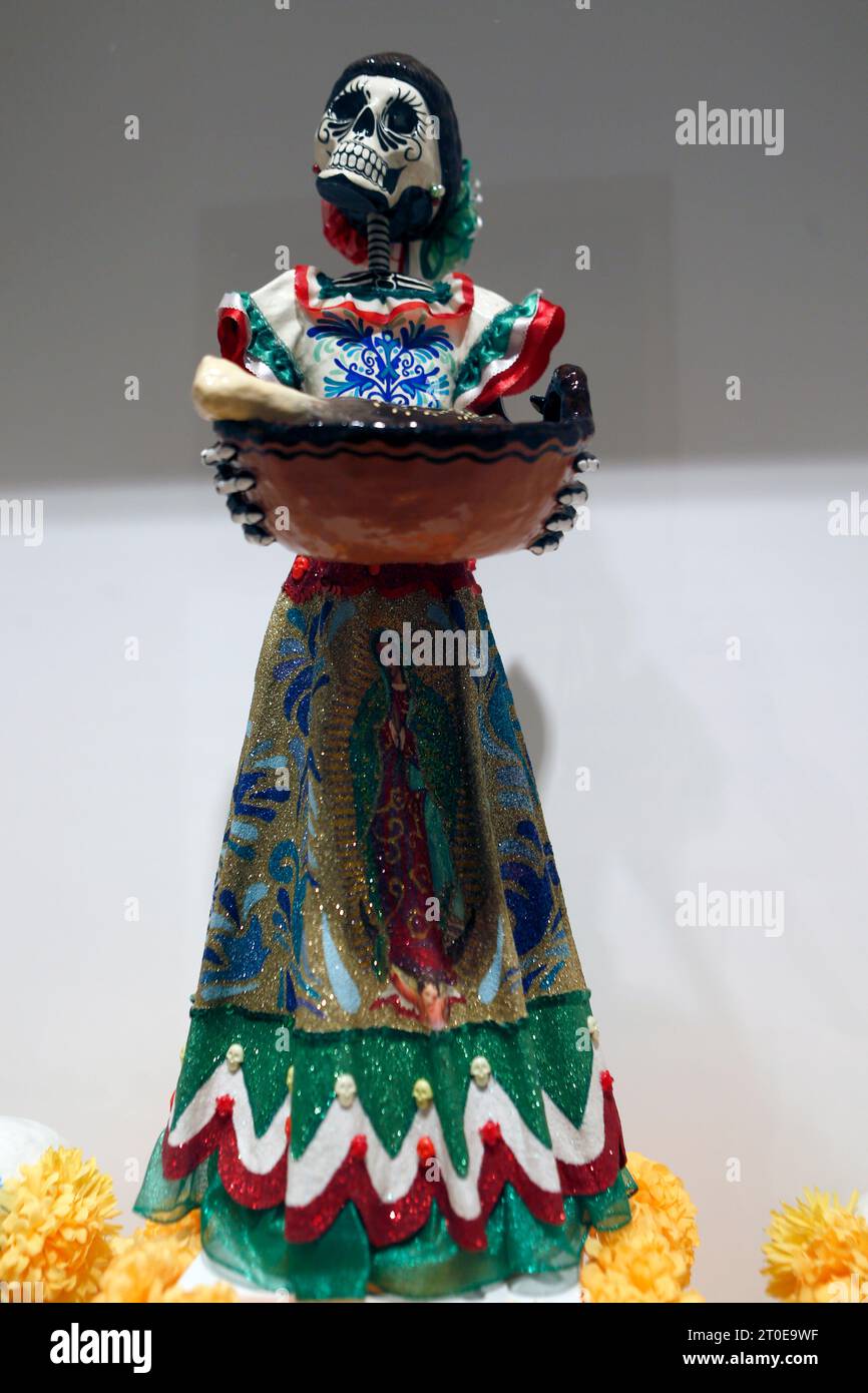 Appearance of several elements that are part of the main altar in ...