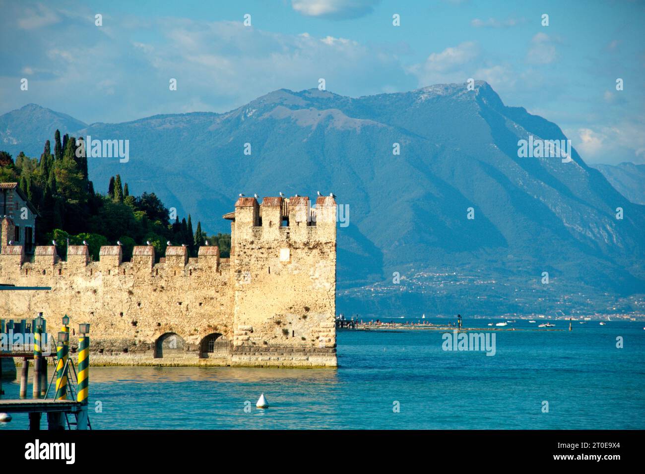 Turismo lago di garda hi-res stock photography and images - Alamy