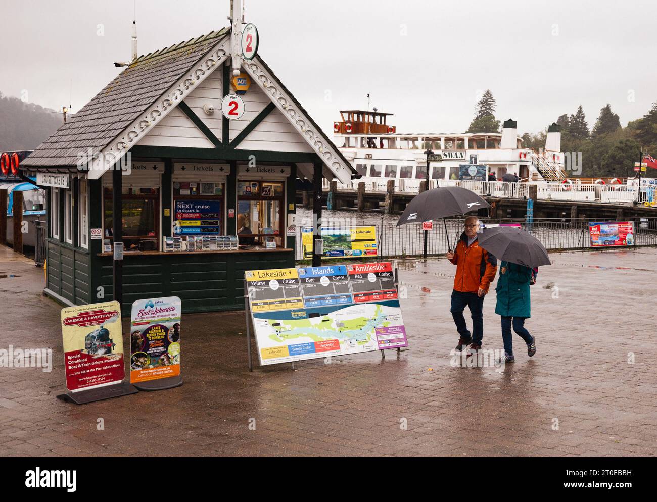 Windermere Cumbria, UK. 6th Oct, 2023. Weather Lake Windermere Tourists ...