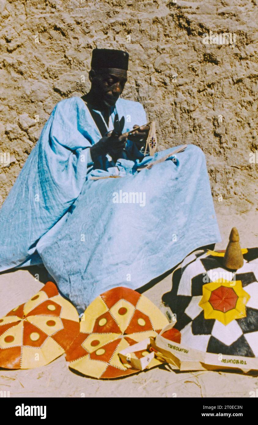 Tombouktou Mali Craftsman Working With Leather making Souvenirs Stock ...