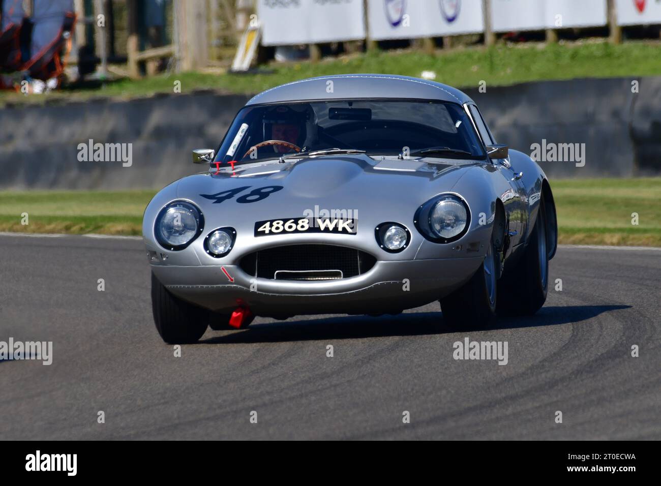 Karun Chandhok, Gary Pearson, Jaguar E-Type lightweight lowdrag coupe ...