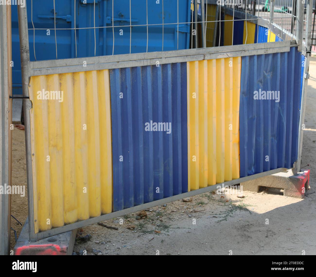 Barrier like hi-res stock photography and images - Alamy