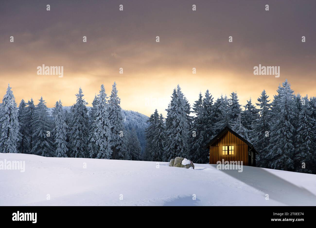 Lights in window of snowy house hi-res stock photography and images - Alamy