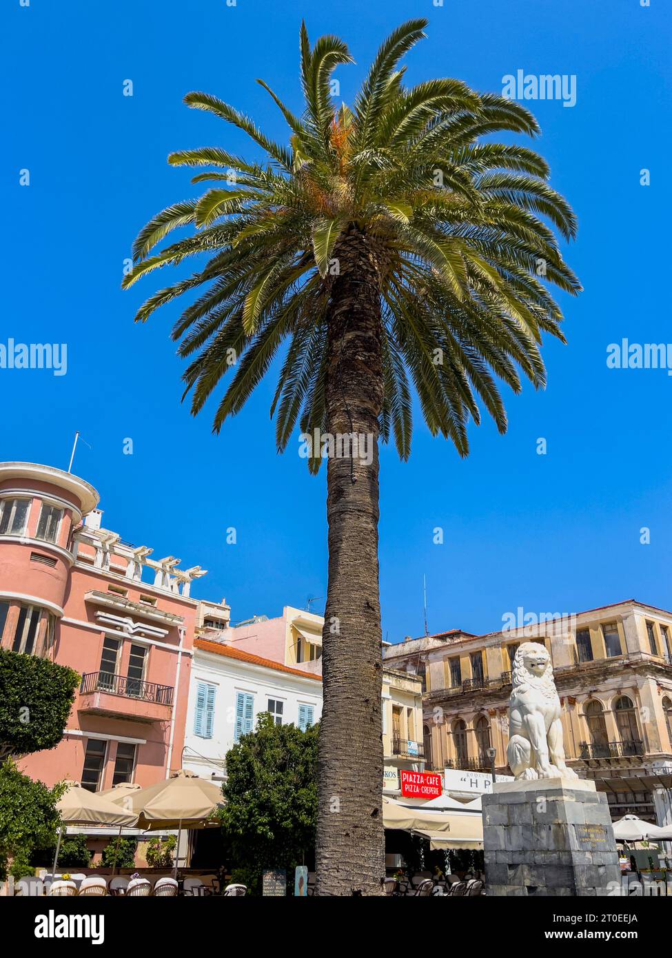 Samos town centre hi-res stock photography and images - Alamy