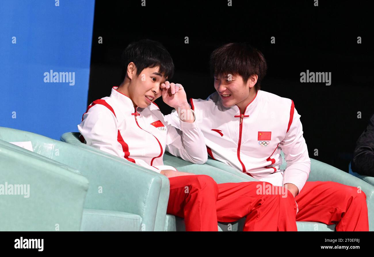 Shaoxing, China's Zhejiang Province. 6th Oct, 2023. Huang Jinbin (L ...