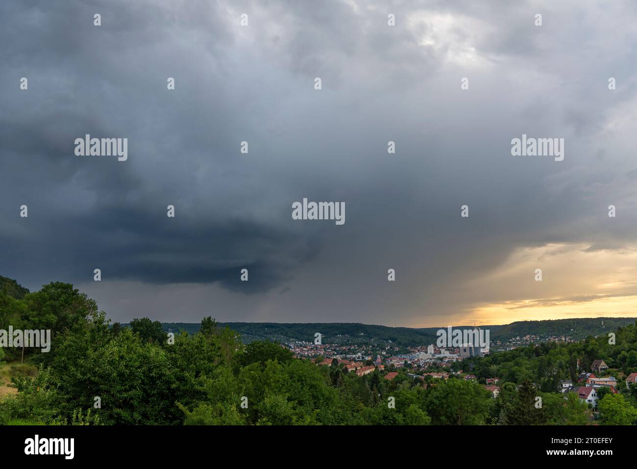 Thundercloud hi-res stock photography and images - Alamy