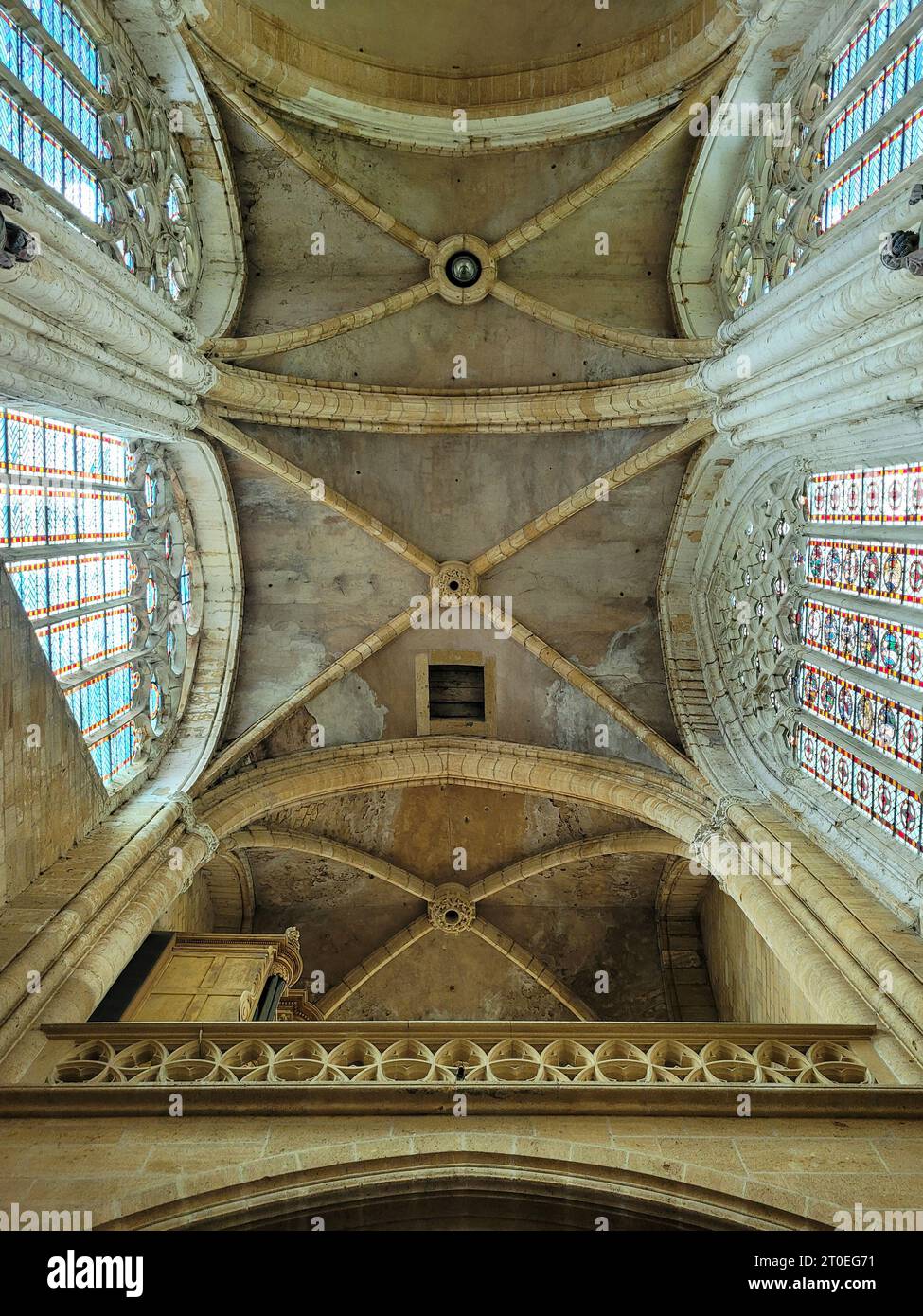 Basilica notre dame from the 13th 14th century hi-res stock photography ...