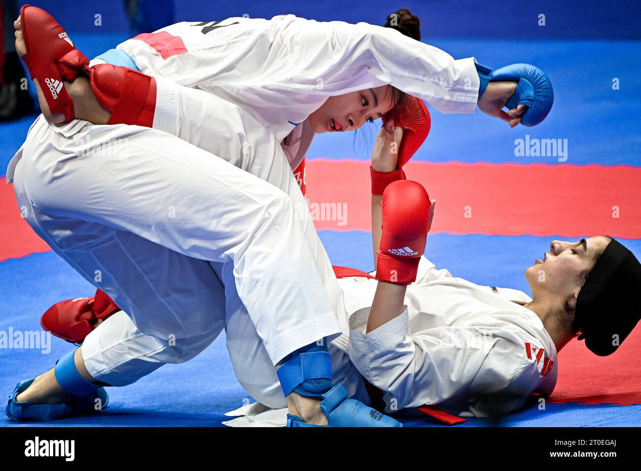 Gong li karate hi-res stock photography and images - Alamy