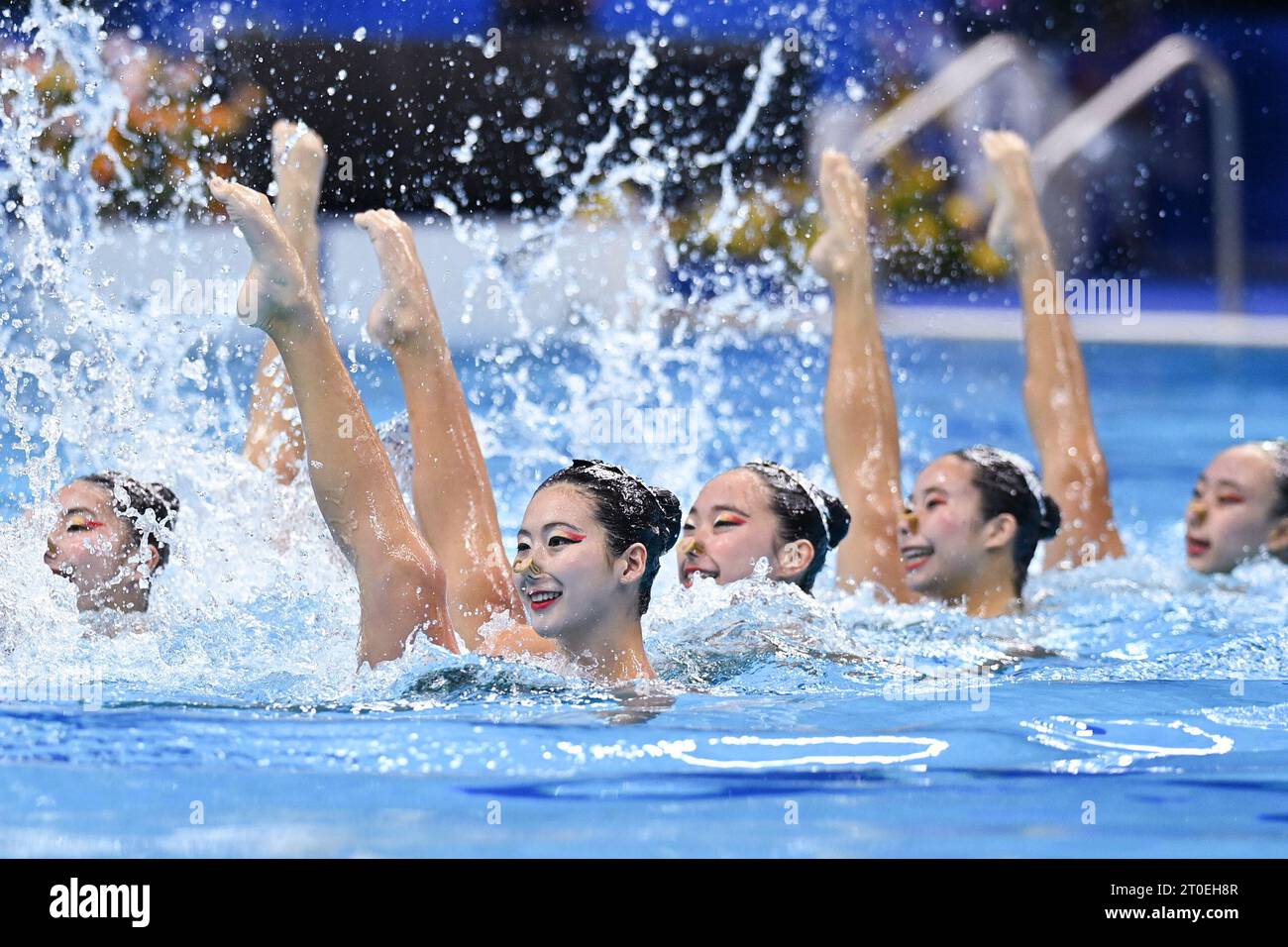 Artistic swimming team singapore hi-res stock photography and images ...