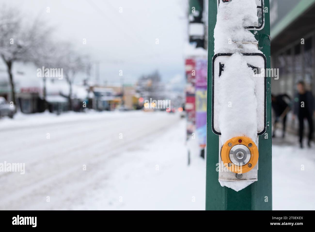Covered pedestrian crossing hi-res stock photography and images - Alamy