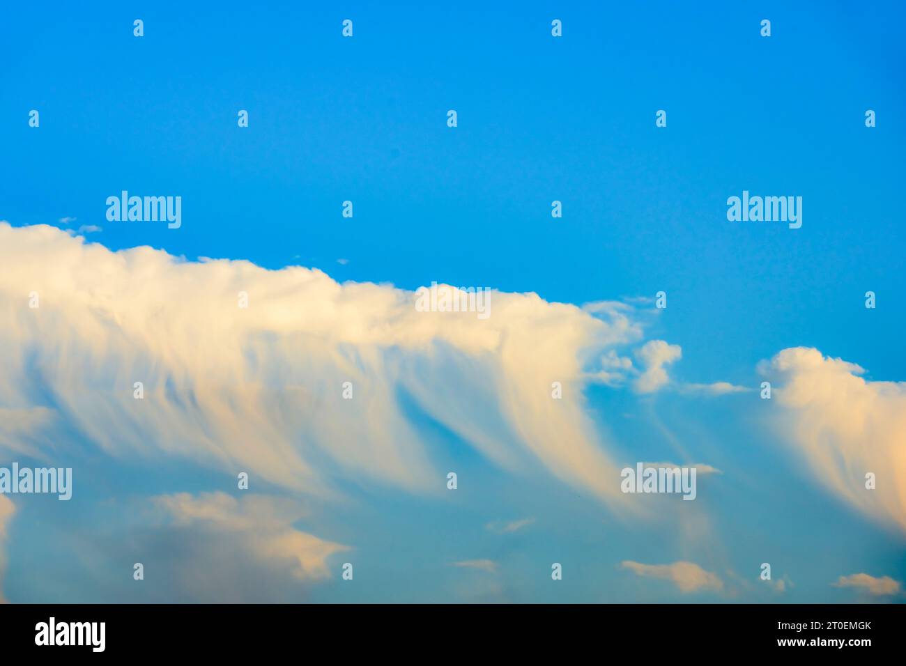 Cirro stratus clouds hi-res stock photography and images - Alamy