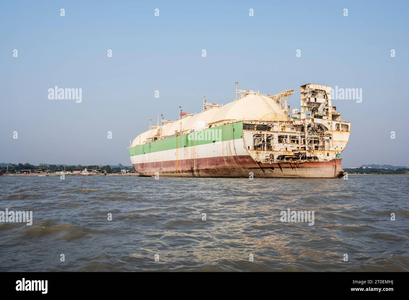 A ship wrecking site in Chittagong Bangladesh Stock Photo - Alamy