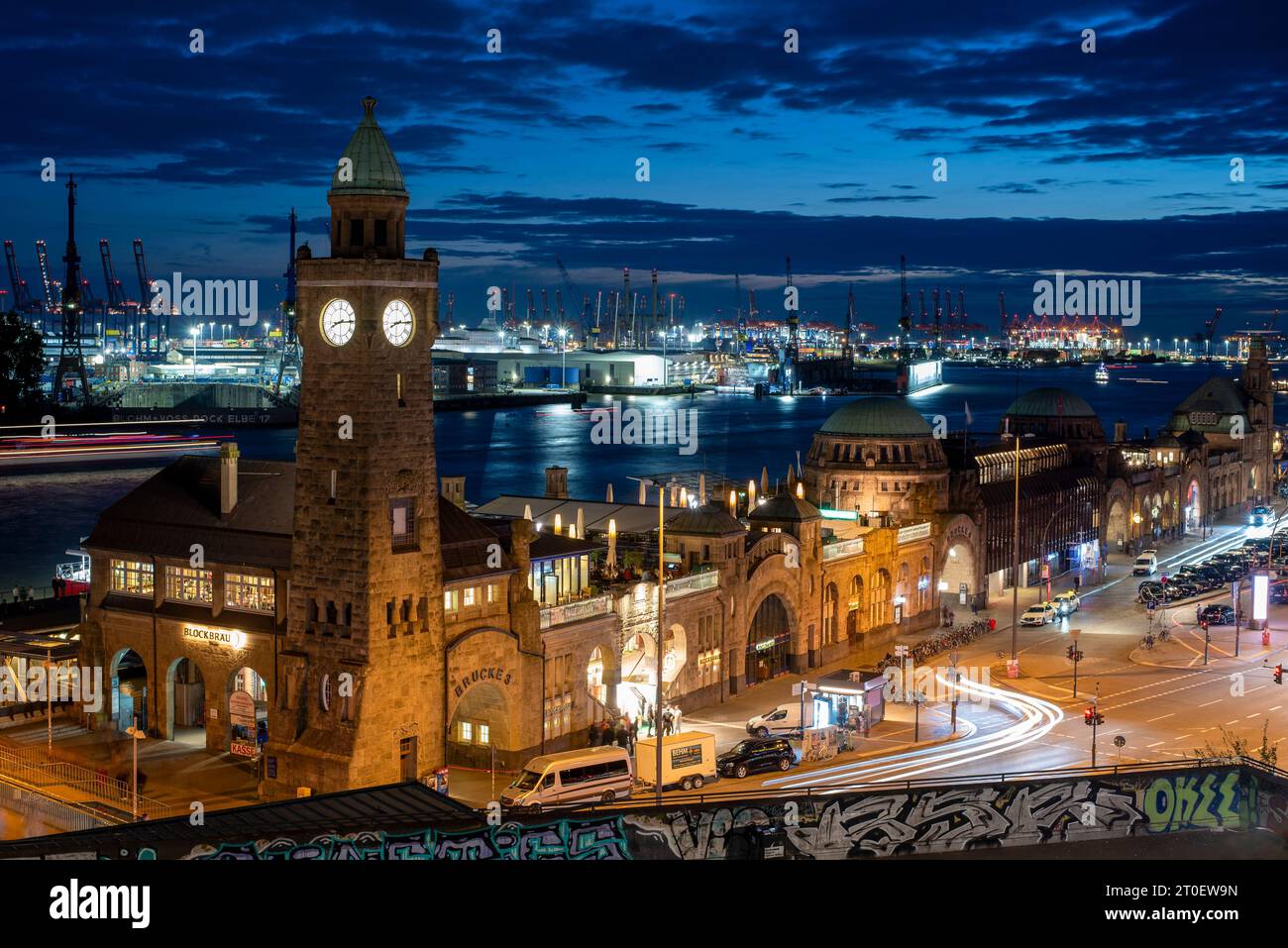 Water level tower, landing stages on the Elbe, Hamburg harbor, Hamburg ...
