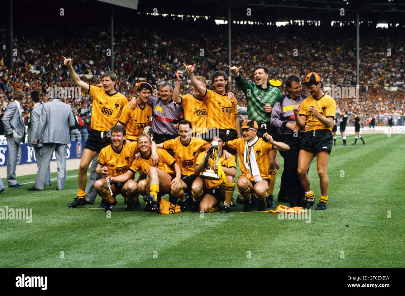 Sherpa Van Final at Wembley Burnley v Wolverhampton Wanderers. The 1988 ...