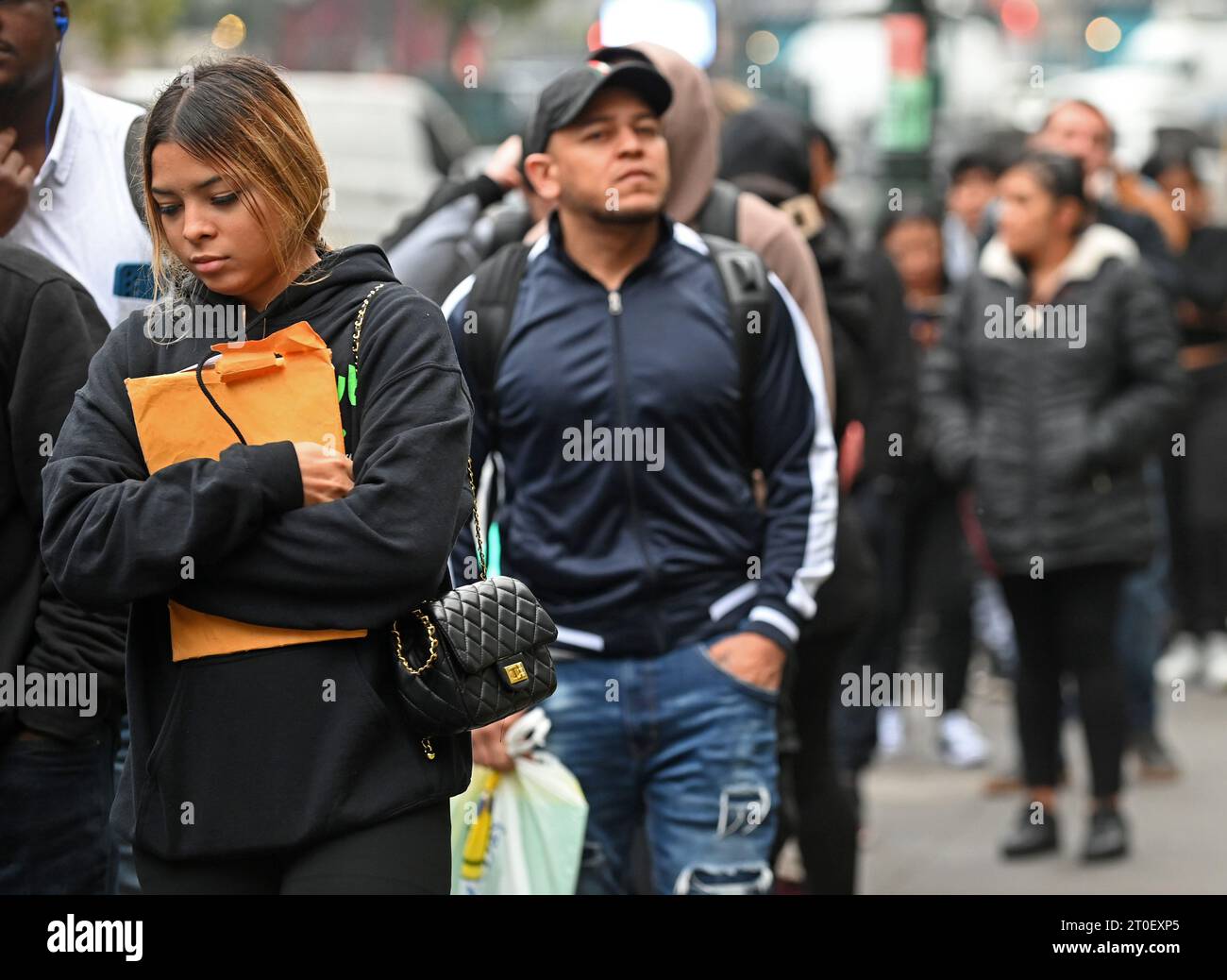 New York, New York, USA. 6th Oct, 2023. Migrants and asylum seekers ...