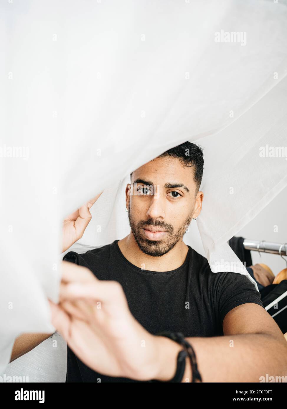 Person behind view black hi-res stock photography and images - Alamy