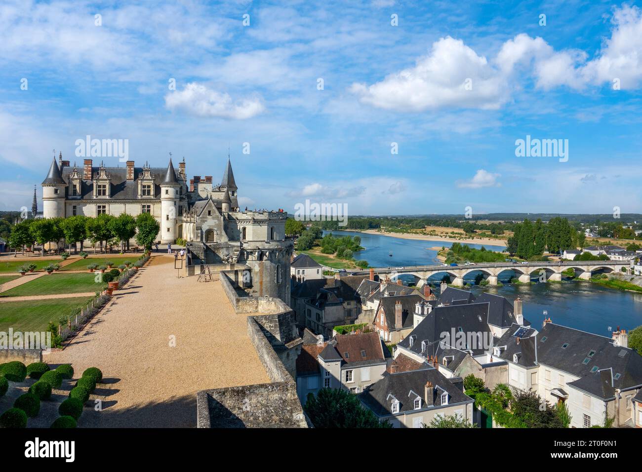 Amboise Castle is one of the most important castles on the Loire in ...