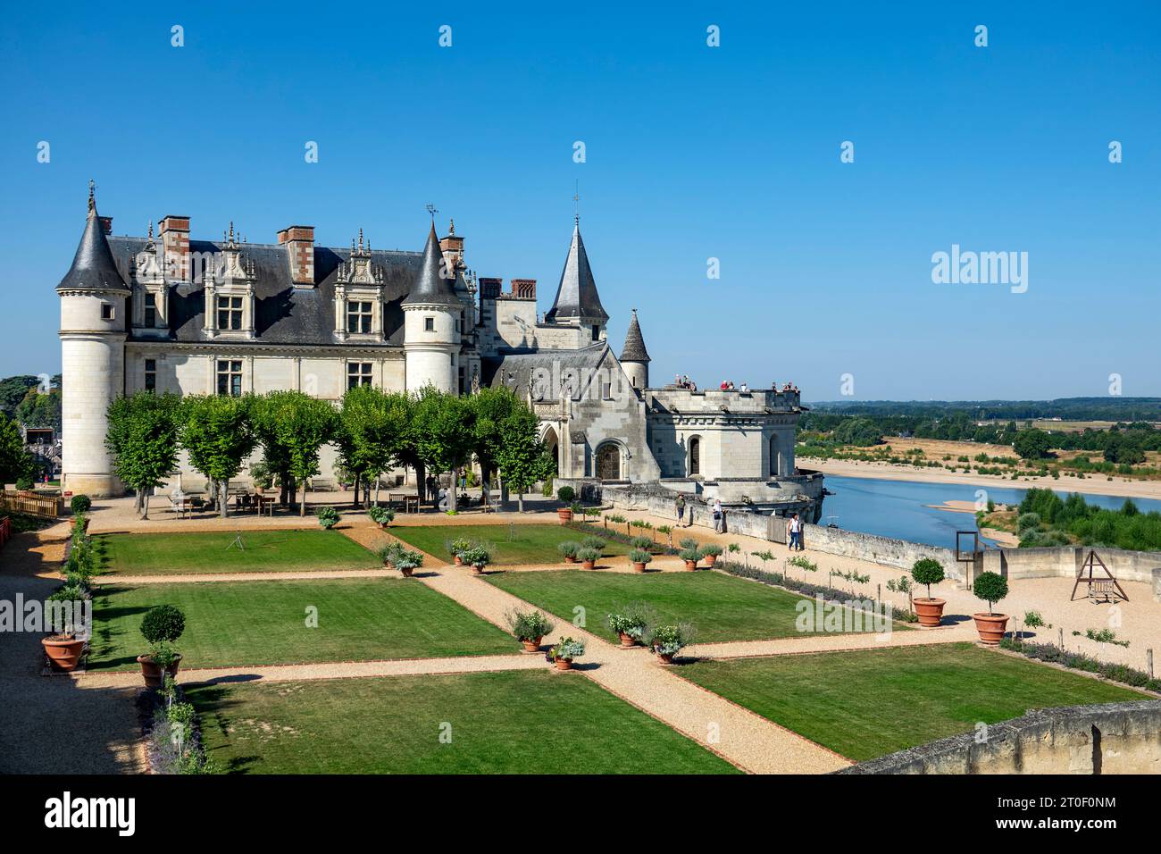 Amboise Castle is one of the most important castles on the Loire in ...