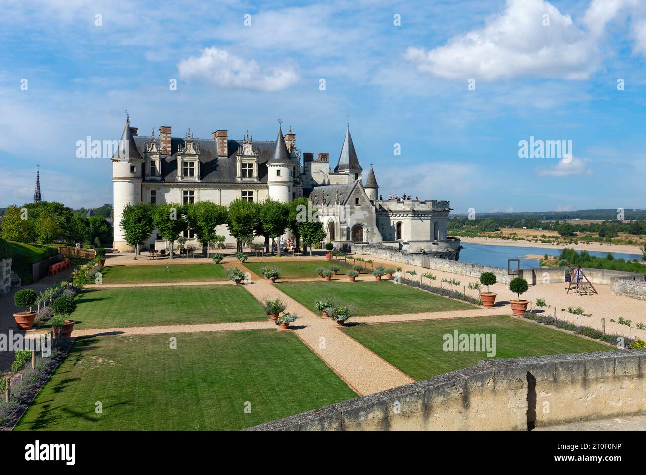 Amboise Castle is one of the most important castles on the Loire in ...