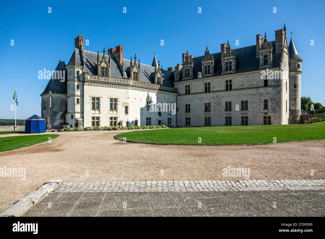 Amboise Castle is one of the most important castles on the Loire in ...