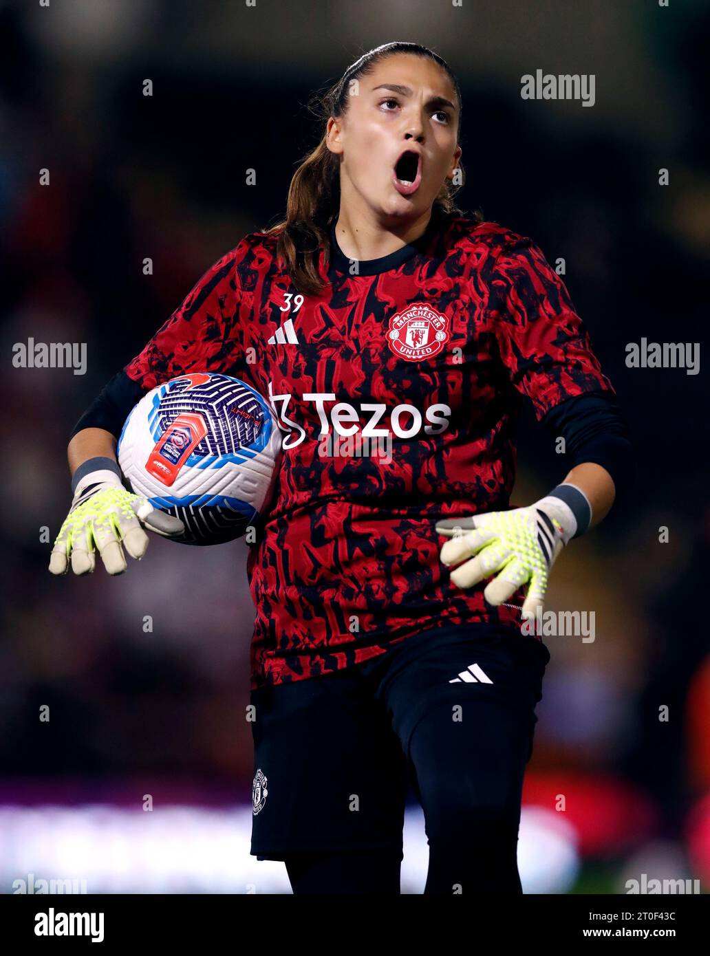 Manchester United goalkeeper Saf Middleton-Patel warming up ahead of ...