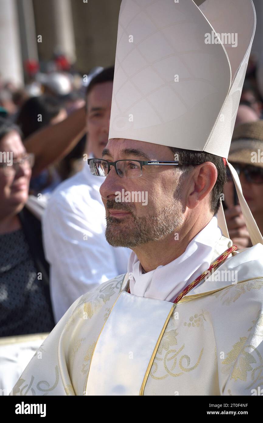 Cardinal jose cobo cano hi-res stock photography and images - Alamy