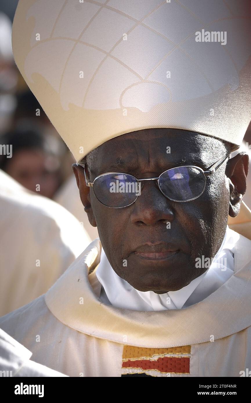 Vatican City, Vatican. 04th Oct, 2023. VATICAN CITY, VATICAN - OCTOBER 04:Cardinal Robert Sarah ...