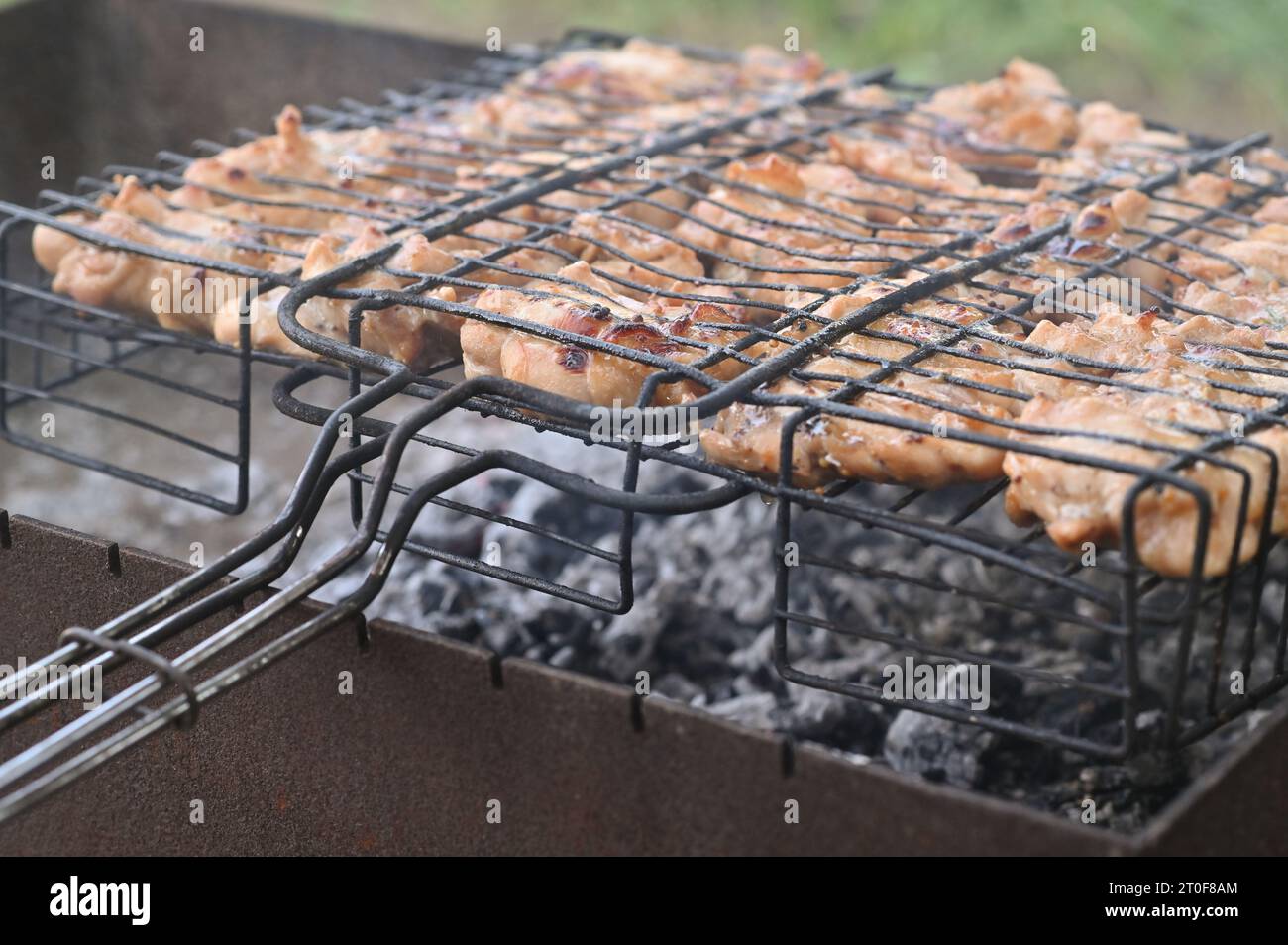 Hot coals ready cooking hi-res stock photography and images - Alamy
