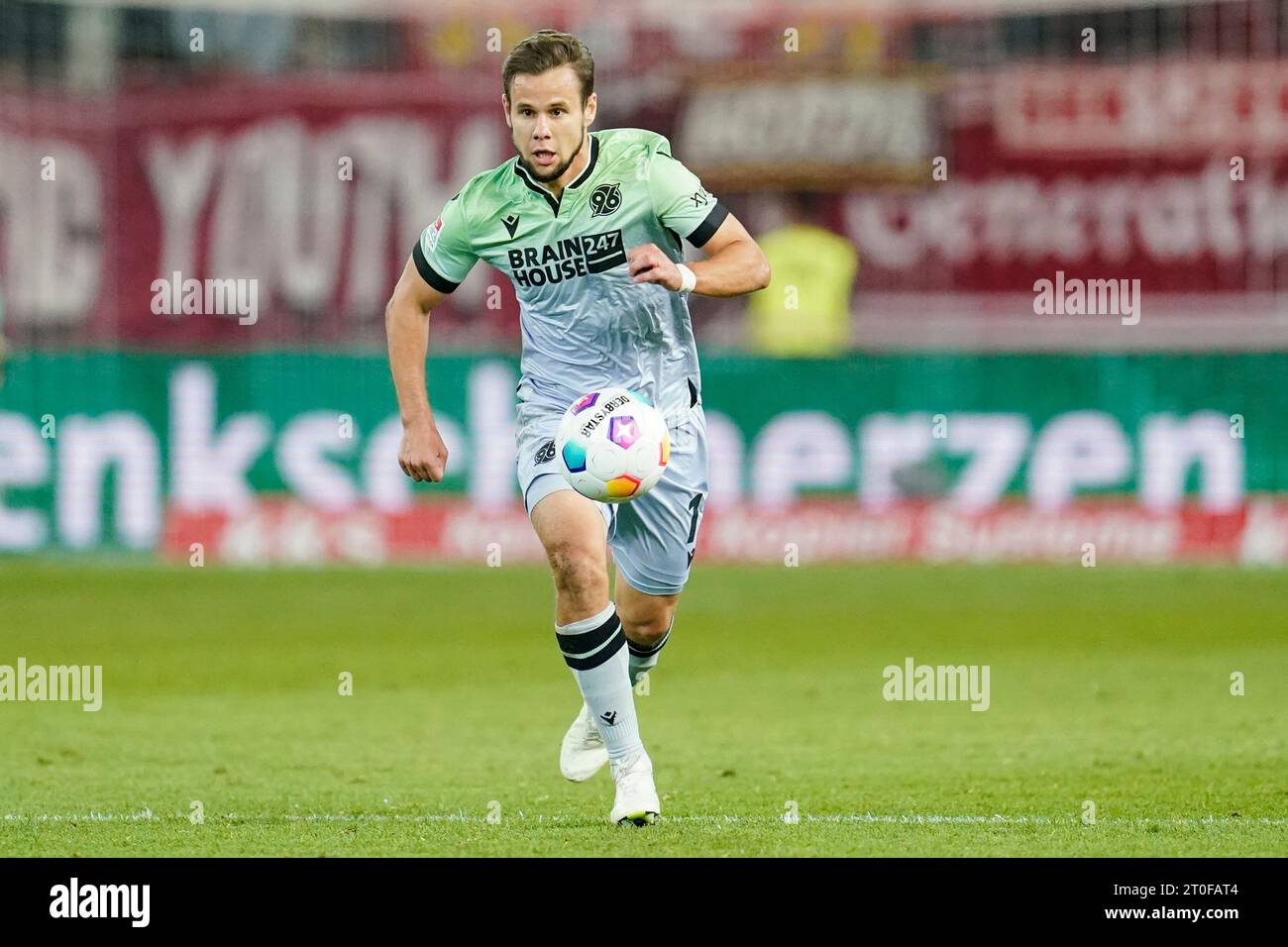 Kaiserslautern, Germany. 06th Oct, 2023. Soccer: 2nd Bundesliga, 1. FC ...