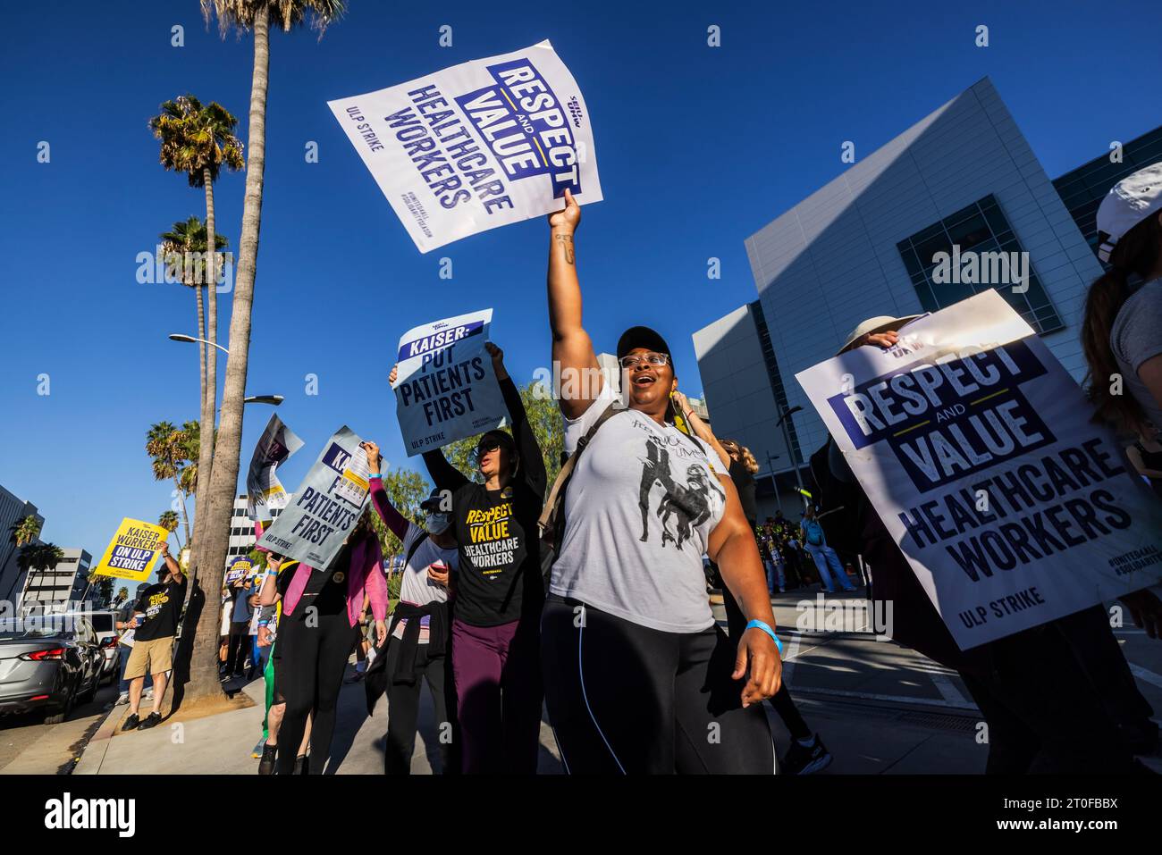 Los Angeles, USA. 06th Oct, 2023. 75000 unionized SEIU-UHW workers went ...