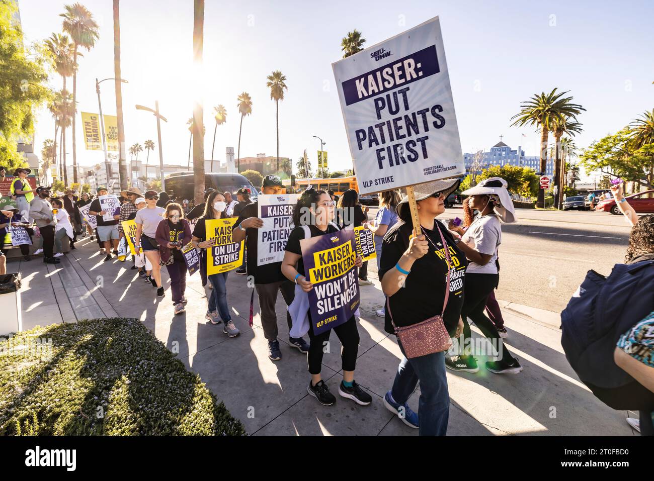 Los Angeles, USA. 06th Oct, 2023. 75000 unionized SEIU-UHW workers went ...