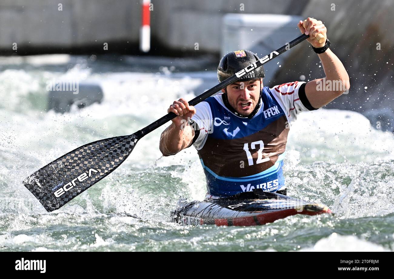 Canoë nautique hi-res stock photography and images - Alamy