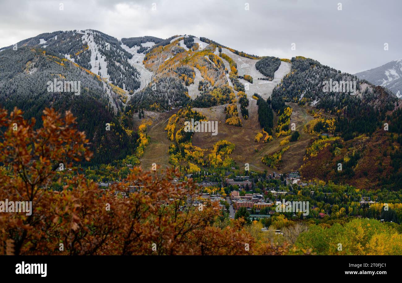 First Snow on a Fall morning in Aspen, Colorado Stock Photo - Alamy