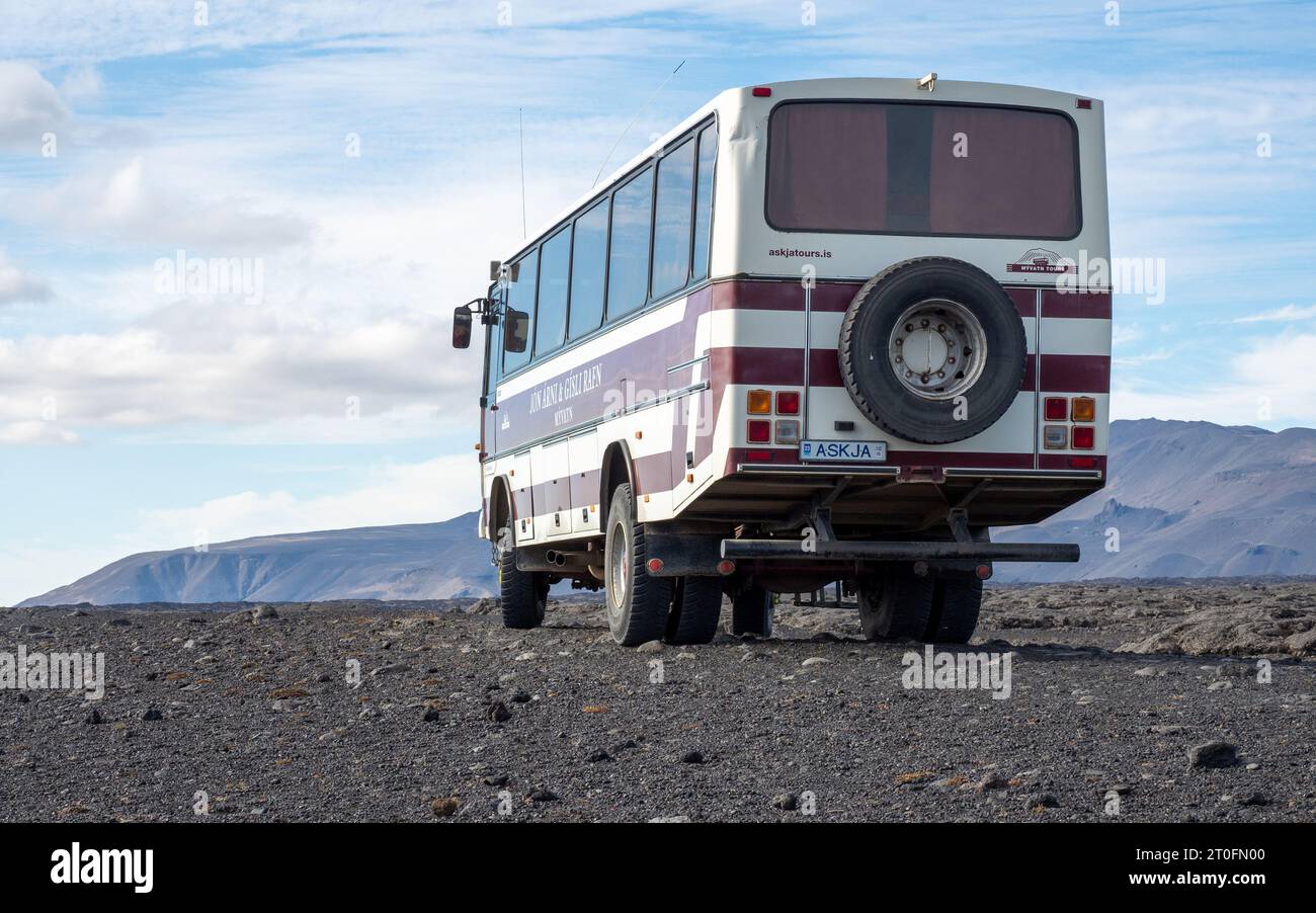 Bus leading to the askja volcano hi-res stock photography and images ...