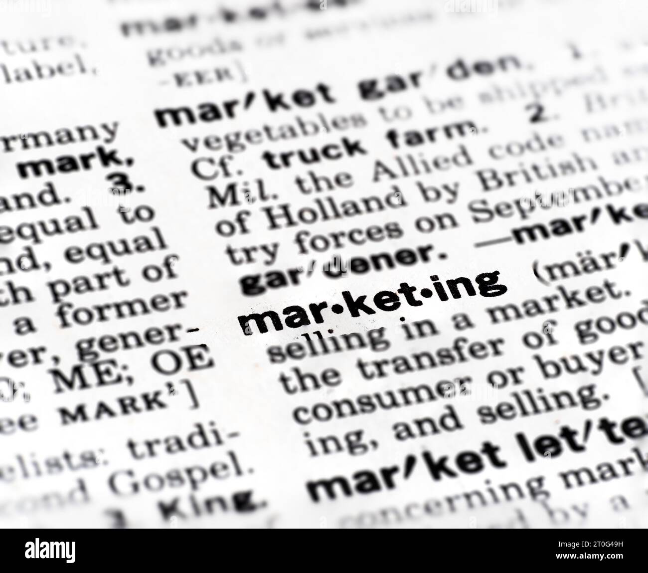 Closeup definition of the word marketing Stock Photo - Alamy