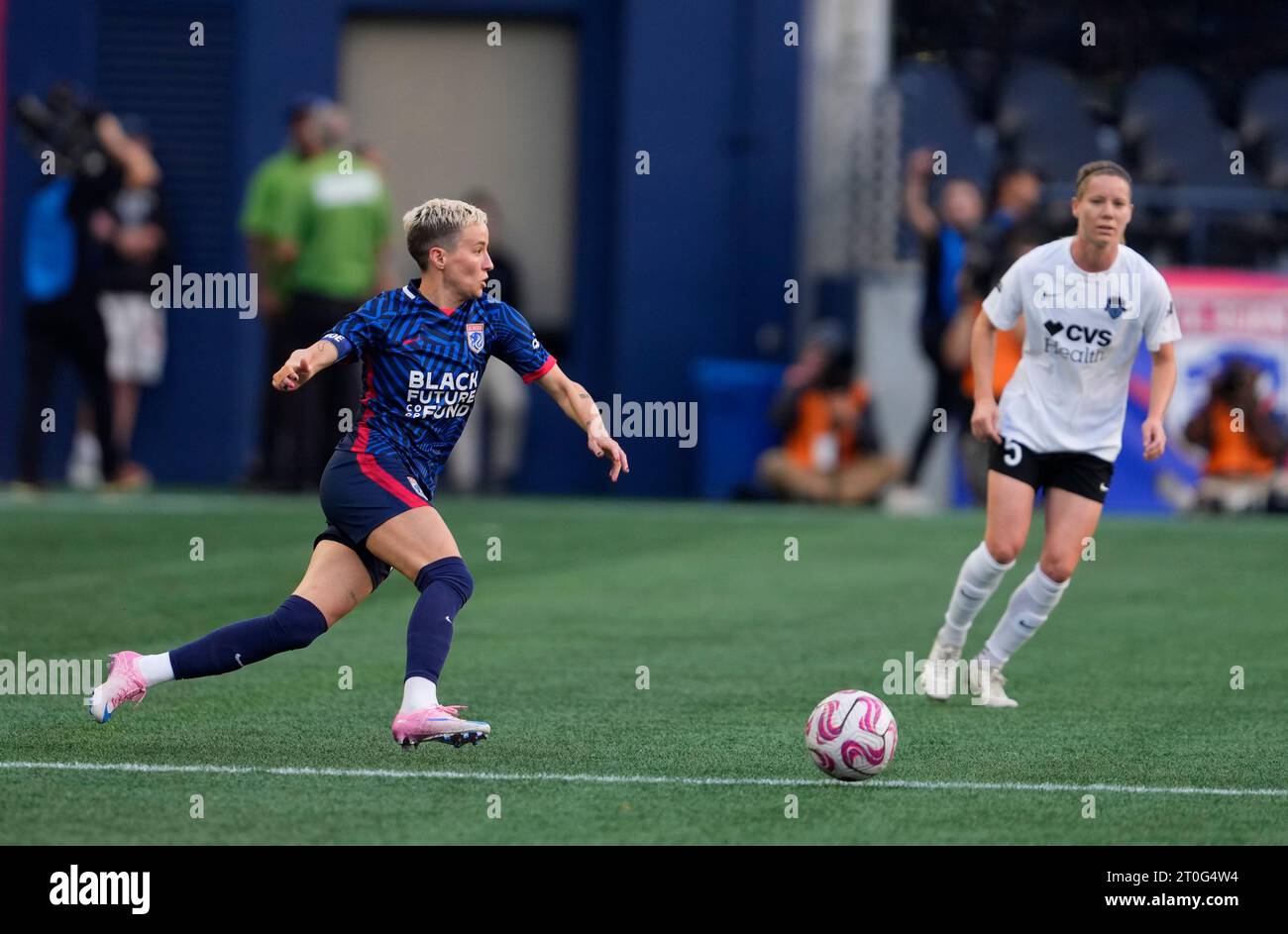 OL Reign forward Megan Rapinoe moves the ball near Washington Spirit ...