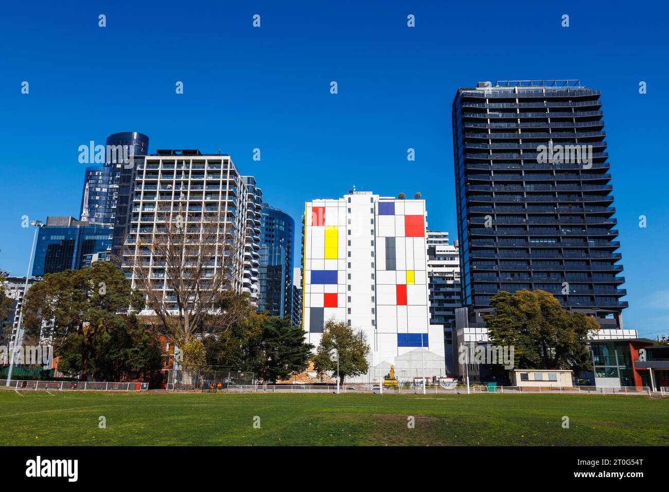 Mondrian Cubist styled building facade in Melbourne Stock Photo - Alamy