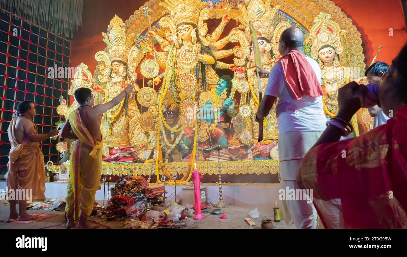 Conch shell india hi-res stock photography and images - Alamy