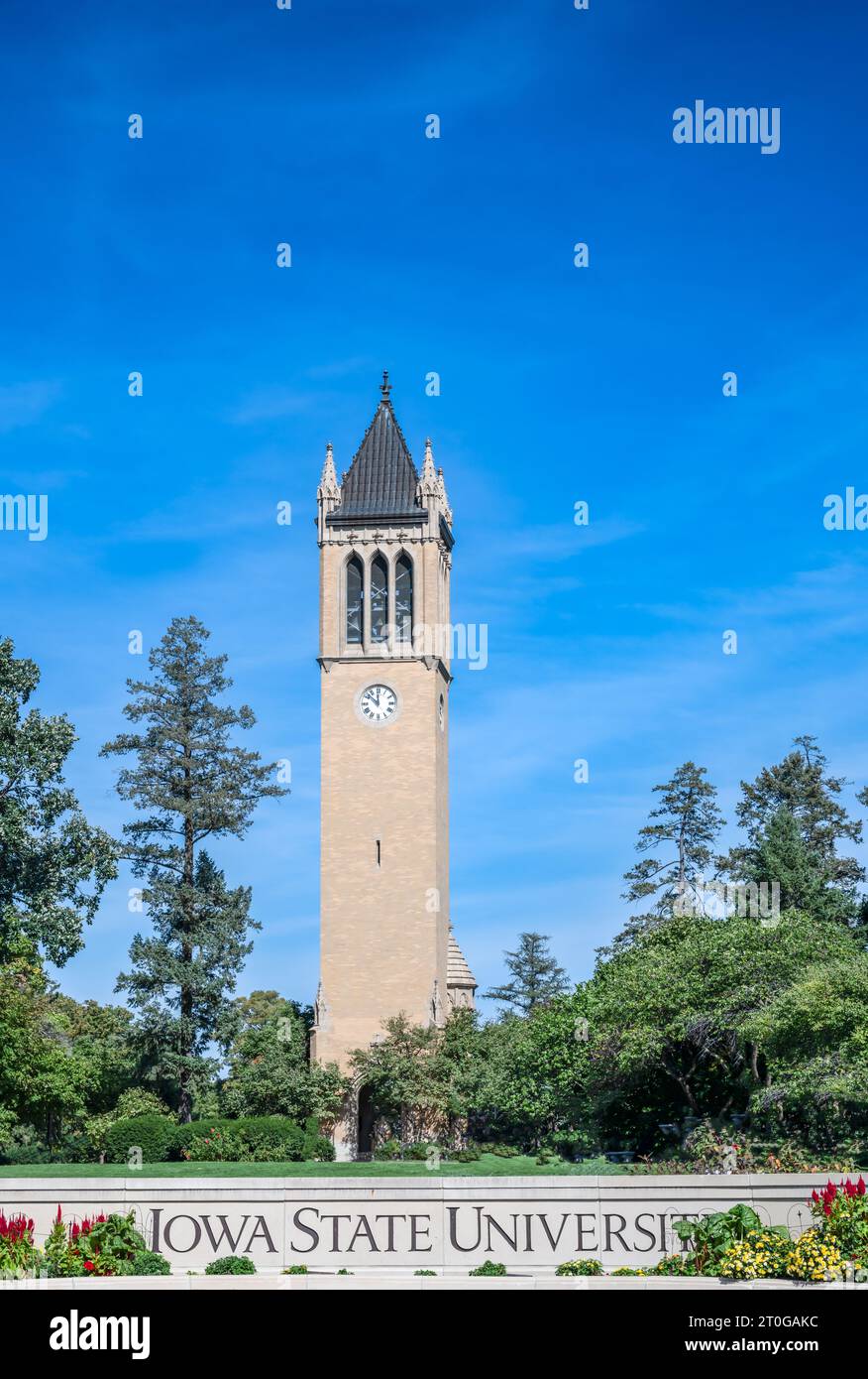 Iowa state university campanile hi-res stock photography and images - Alamy