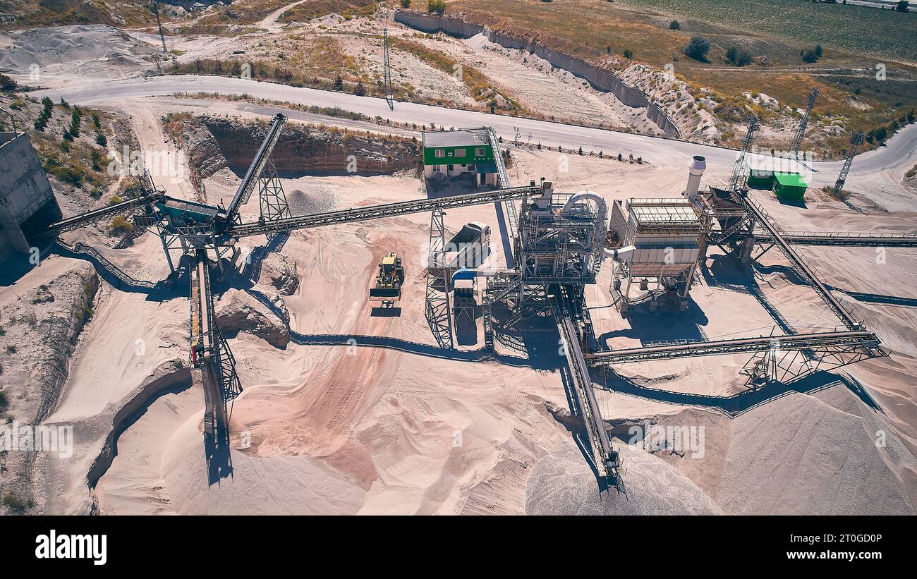 Aerial view sand gravel crushing hi-res stock photography and images ...