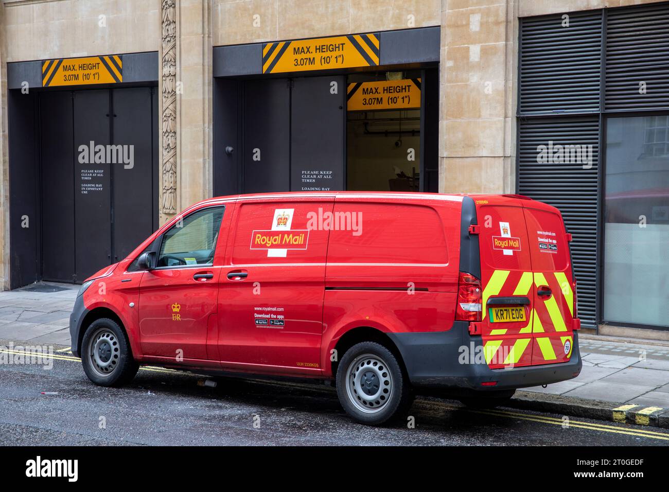 Parcels in the uk hi-res stock photography and images - Alamy