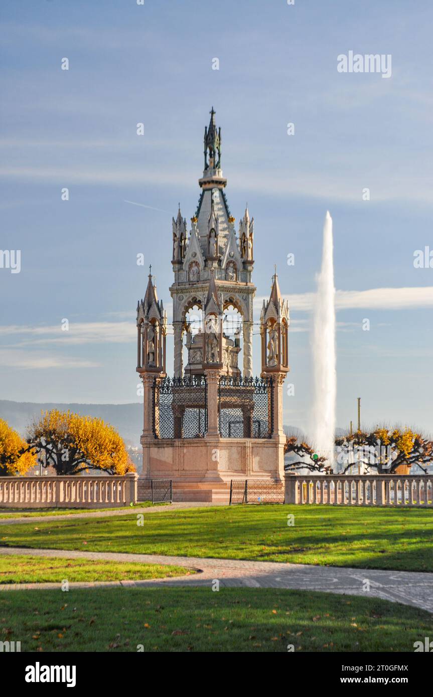 Brunswick Monument mausoleum with the Jet D'eau fountain in the ...