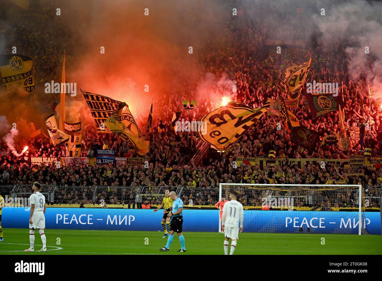 Dortmund, Deutschland. 04th Oct, 2023. Fussball; Spieltag 02; Matchday ...