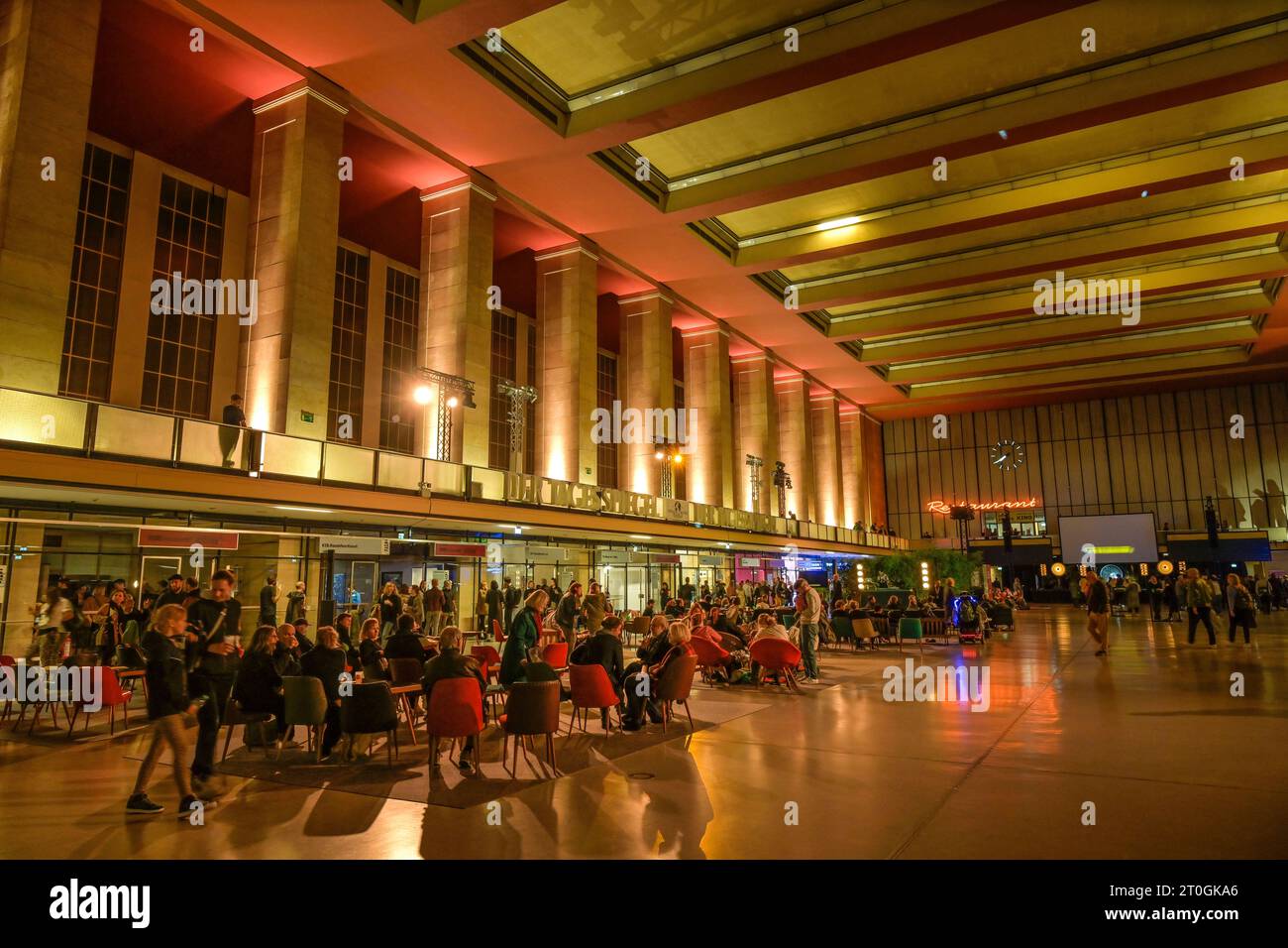 Haupthalle, Feierlichkeiten Jubiläum 100 Jahre, Flughafen Tempelhof ...