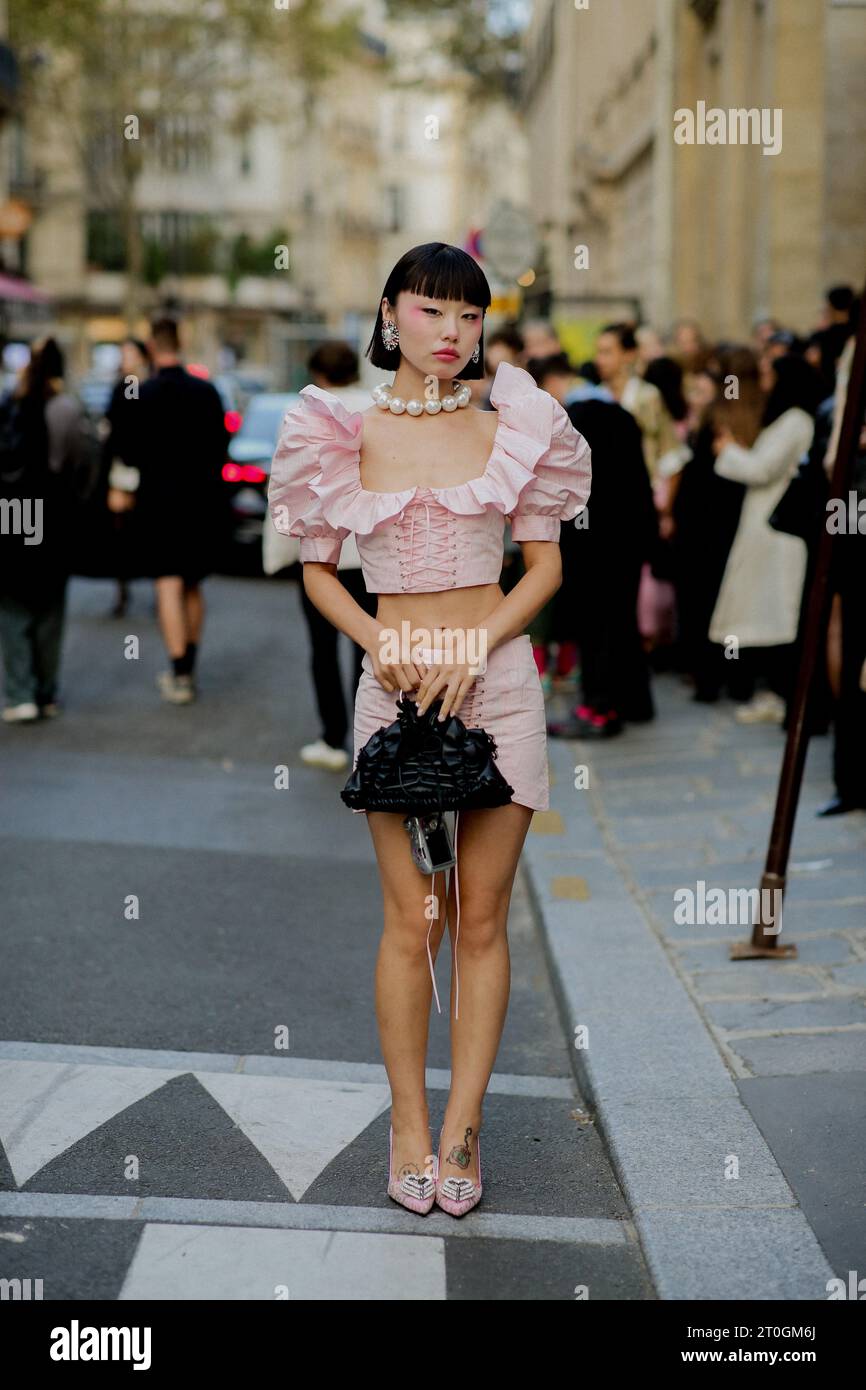 Street style, Lin Lin arriving at Alessandra Rich Spring Summer 2024 ...