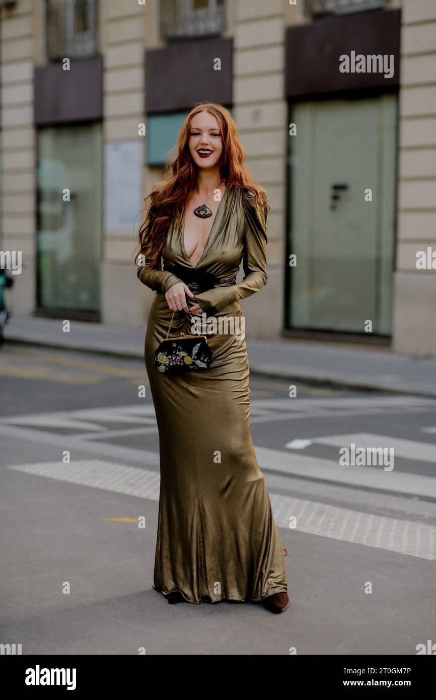 Street style, Rachelle Cunningham arriving at Alessandra Rich Spring ...